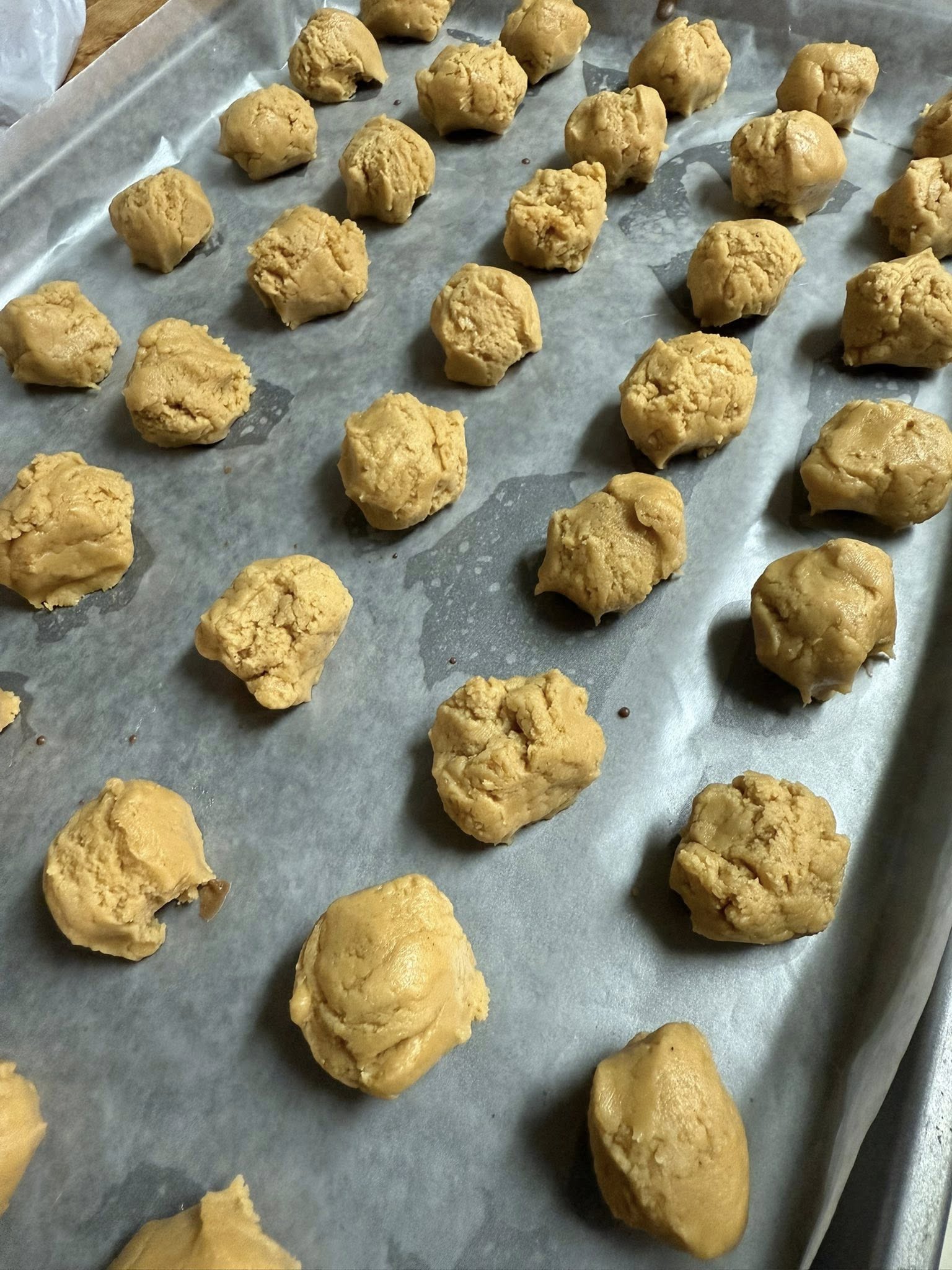 Chocolate Covered Peanut Butter Balls That Disappear Fast - kitchen ...